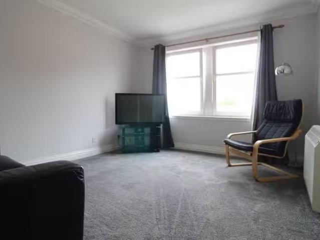 Unique 1 BA 2 bedroom flat for rent in Carlton Court, Huntly S.