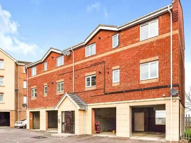 Charming 1 BA 2 bedroom flat for rent in Culvers Court, Fenner.