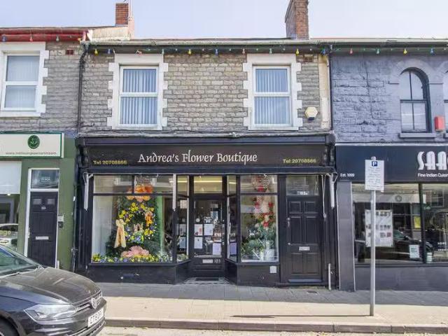 Cozy 1 BA 2 bedroom flat for rent in Glebe Street, Penarth, CF64