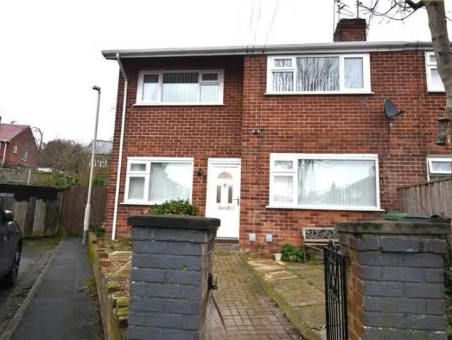 Deal! 1 BA 2 bedroom flat for rent in Nursery Close, Prenton.