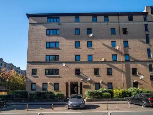 Unique 1 BA 2 bedroom flat for rent in Parsonage Sq, Glasgow, G4