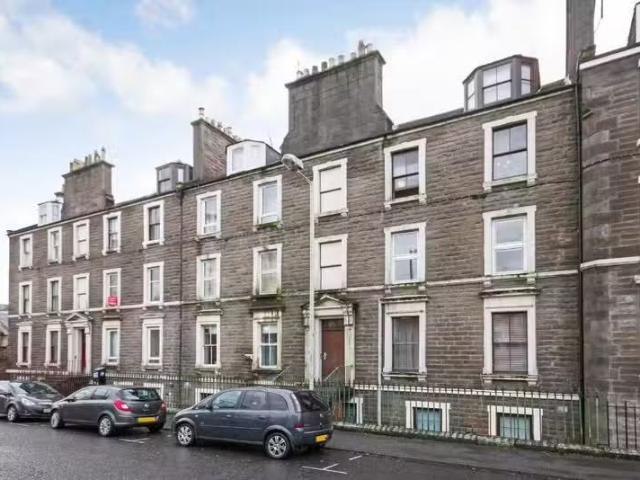 New 1 BA 2 bedroom flat for rent in Rustic Place Dudhope Stree.