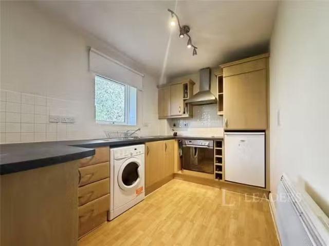 Deal! 1 BA 2 bedroom house for rent in Hagley Road West, Oldbu.