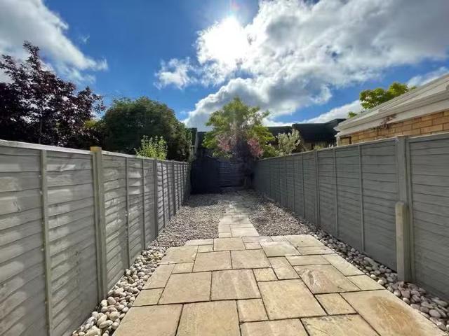 Unique 1 BA 2 bedroom house for rent in Lucerne Close, Cambrid.