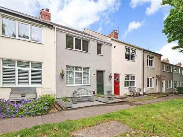 New 1 BA 2 bedroom Mid Terrace House to rent, Avenue Street, H.