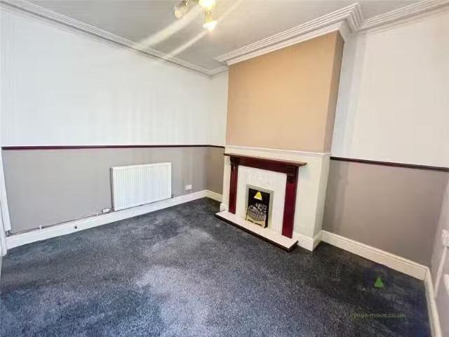 Unique 1 BA 2 bedroom Mid Terrace House to rent, London Terrac.