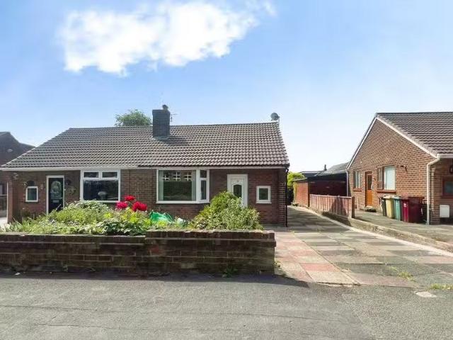 Unique 1 BA 2 bedroom semi detached bungalow for rent in Broml.