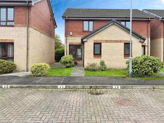 Charming 1 BA 2 bedroom Semi Detached House to rent, Kirkpatri.