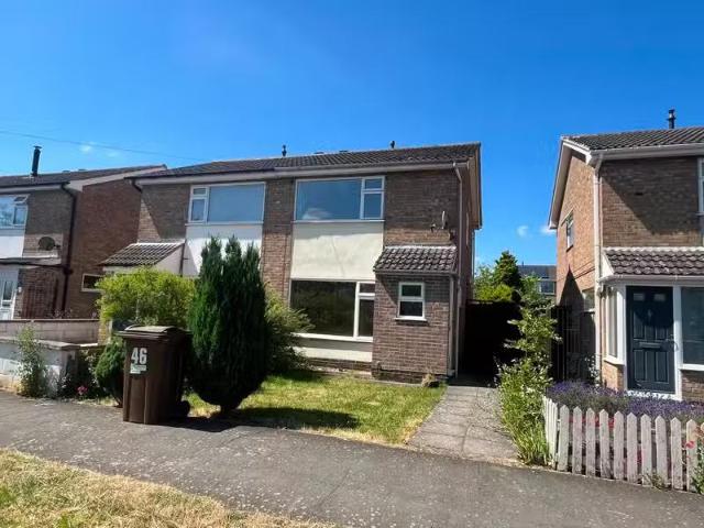 Charming 1 BA 2 bedroom semi detached house for rent in Edenda.