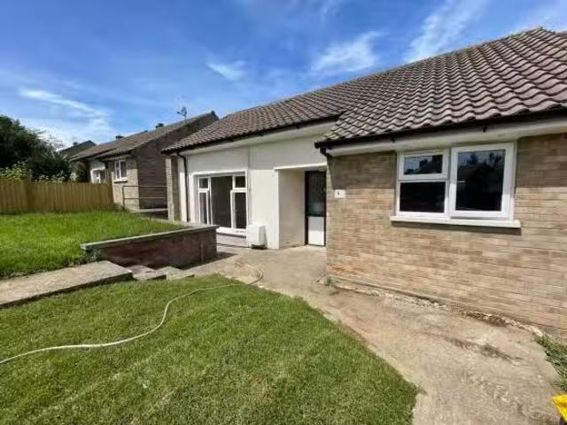 New 1 BA 2 bedroom terraced bungalow for rent in Fielding Path.