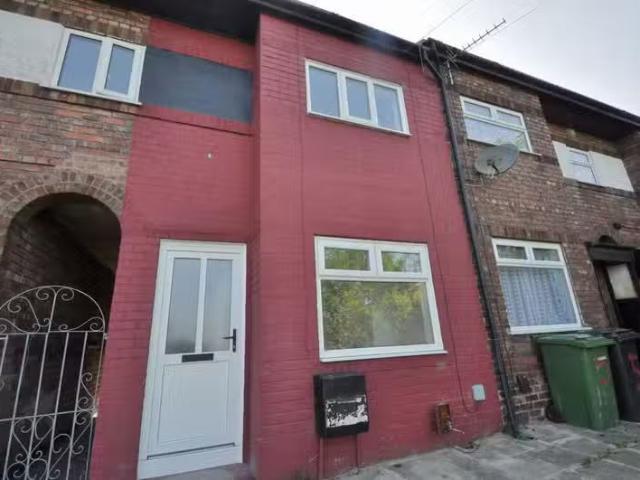 For Rent! 1 BA 2 bedroom terraced house for rent in Holly Grov.