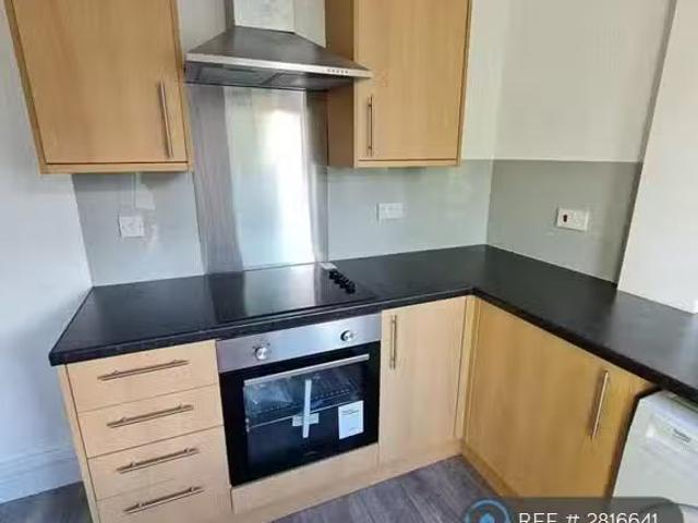 New 1 BA 2 bedroom terraced house for rent in Hannahston Avenu.
