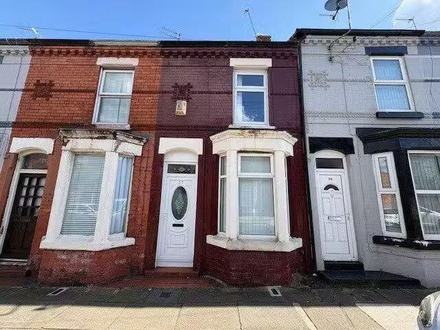 Cozy 1 BA 2 bedroom terraced house for rent in Hanwell Street.