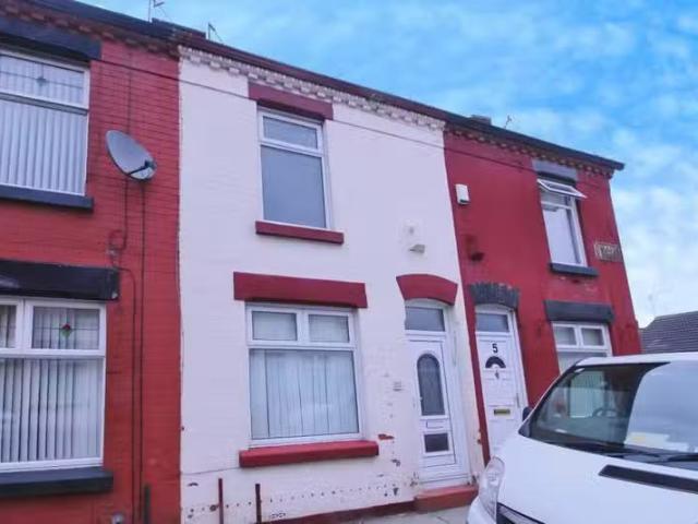 Charming 1 BA 2 bedroom terraced house for rent in Olton Stree.