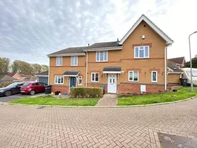 Unique 1 BA 2 bedroom terraced house for rent in Mary Hart Clo.