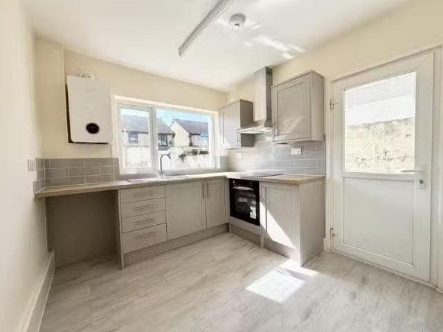 Unique 1 BA 2 bedroom terraced house for rent in Palatine Road.