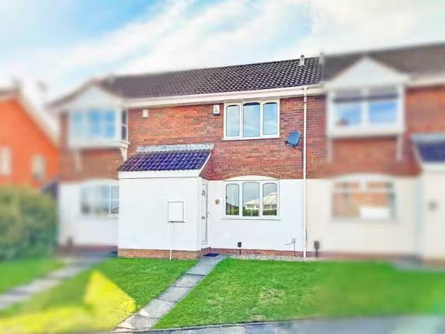 Deal! 1 BA 2 bedroom terraced house for rent in Roper Way, WOO.