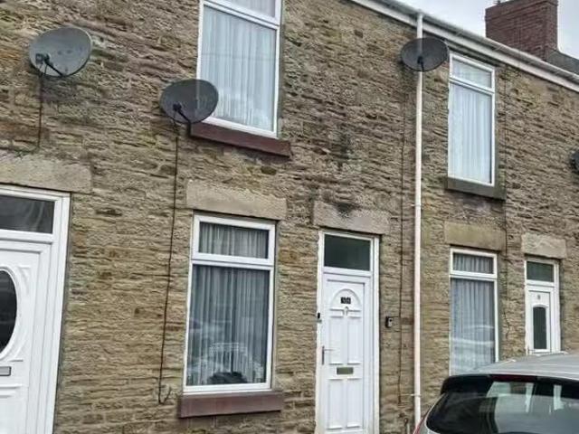 Charming 1 BA 2 bedroom terraced house for rent in Weardale St.