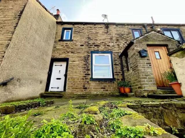 For Rent! 1 BA 2 bedroom terraced house for rent in Yates Lane.