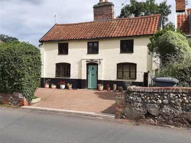 Rental! 1 BA 3 bedroom cottage for rent in Walpole, IP19