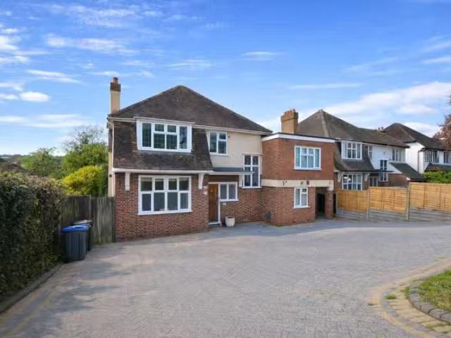 Just in! 1 BA 3 bedroom detached house for rent in Hartley Dow.
