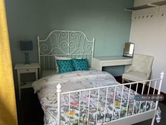 Just in! 1 BA 3 bedroom flat for rent in Arthur View Terrace.