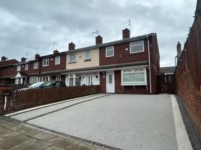 New 1 BA 3 bedroom house for rent in Daisy Street, L5