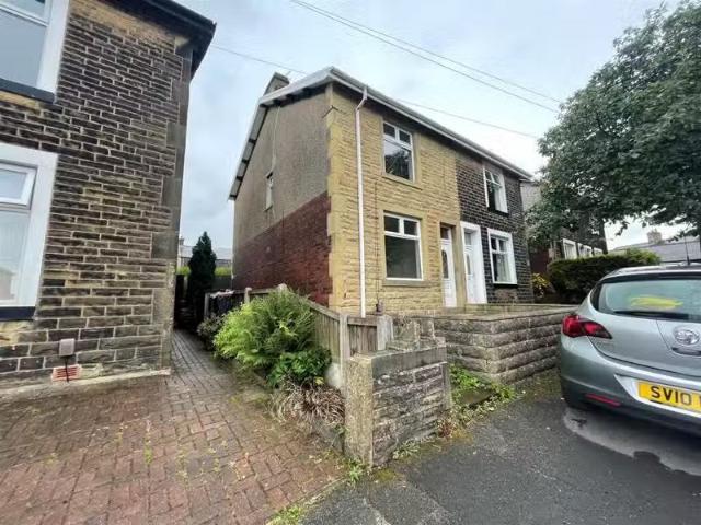 Unique 1 BA 3 bedroom house for rent in Ethersall Road, Nelson.