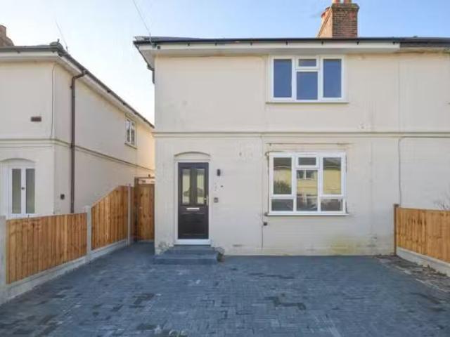 Just in! 1 BA 3 bedroom house for rent in West Road, Bishop`s.