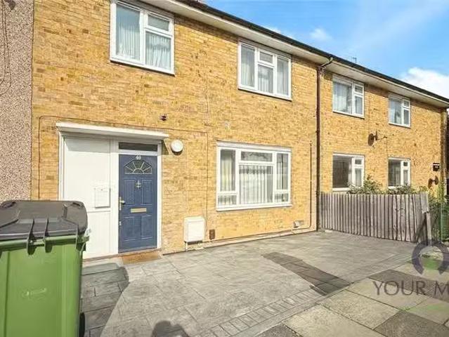 New 1 BA 3 bedroom Mid Terrace House to rent, Eynsham Drive, L.