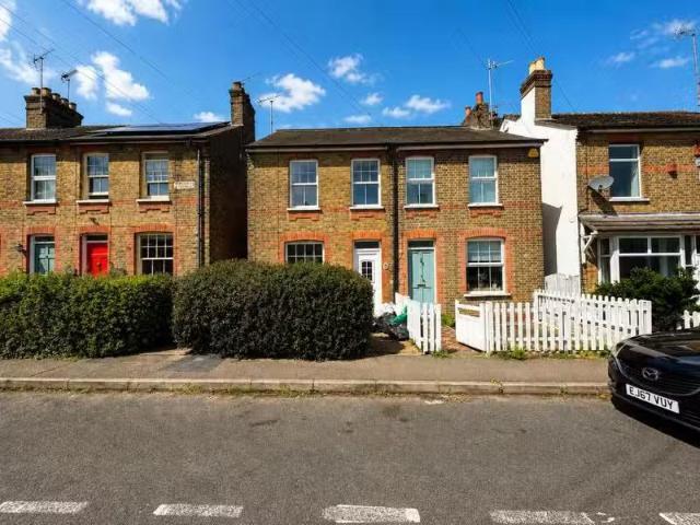 Unique 1 BA 3 bedroom semi detached house for rent in Upper Br.