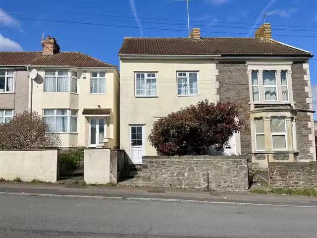 Rental! 1 BA 3 bedroom semi detached house for rent in Church.