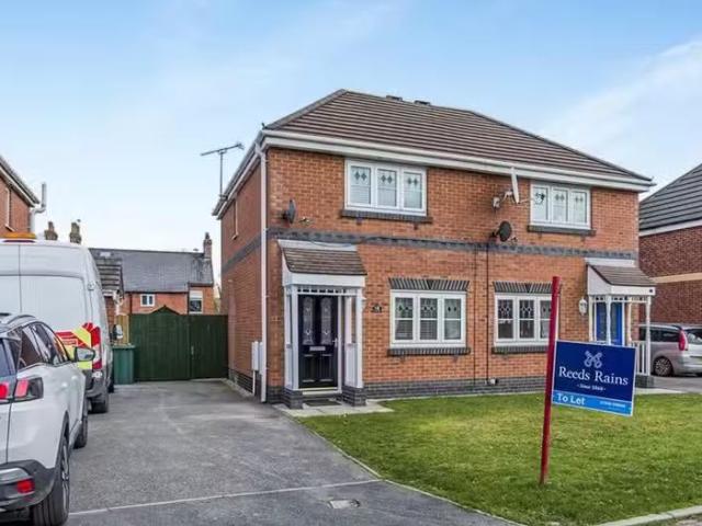 Unique 1 BA 3 bedroom semi detached house for rent in Fernleig.