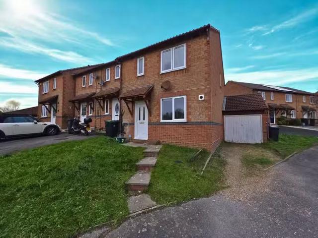 Cheap 1 BA 3 bedroom semi detached house for rent in Mohune Wa.