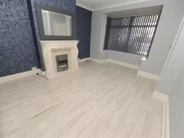 Unique 1 BA 3 bedroom semi detached house for rent in Ridgeway.