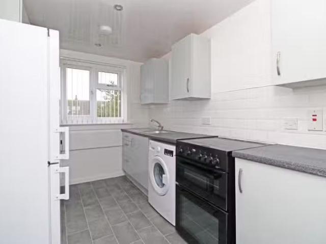 New 1 BA 3 bedroom property for rent in Balunie Avenue, Dundee.
