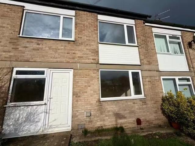 Rental! 1 BA 3 bedroom terraced house for rent in Langdale Pla.
