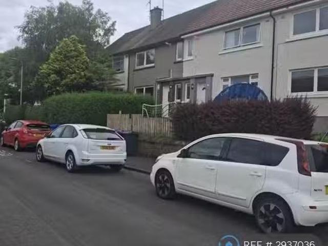 Rental! 1 BA 3 bedroom terraced house for rent in Wallace Aven.