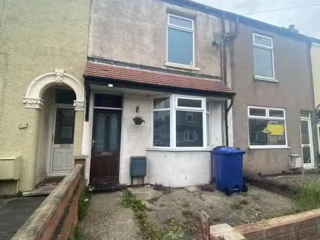 Just in! 1 BA 3 bedroom terraced house for rent in Welhome Roa.