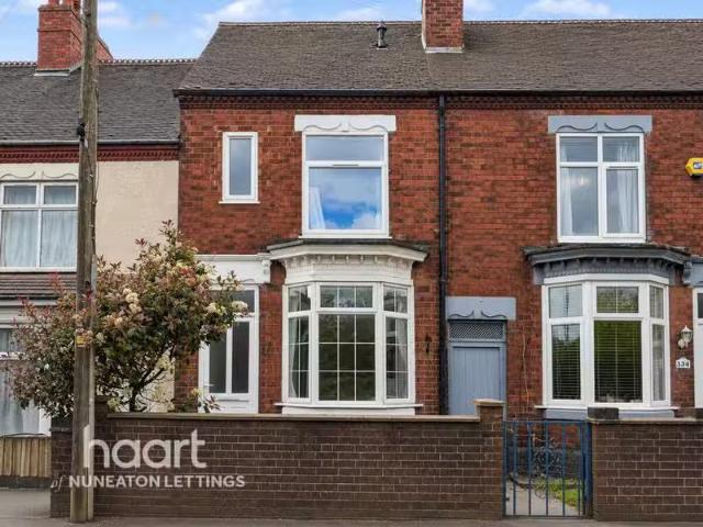 Unique 1 BA 3 bedroom terraced house for rent in Tuttle Hill.
