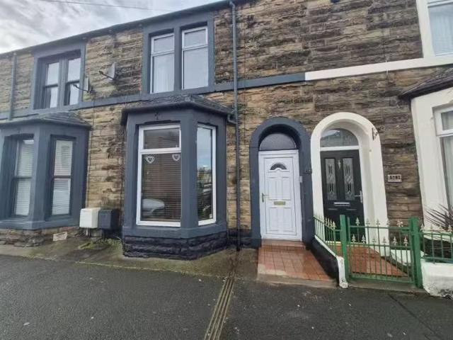 Nice 1 BA 3 bedroom terraced house for rent in Vulcans Lane, W.