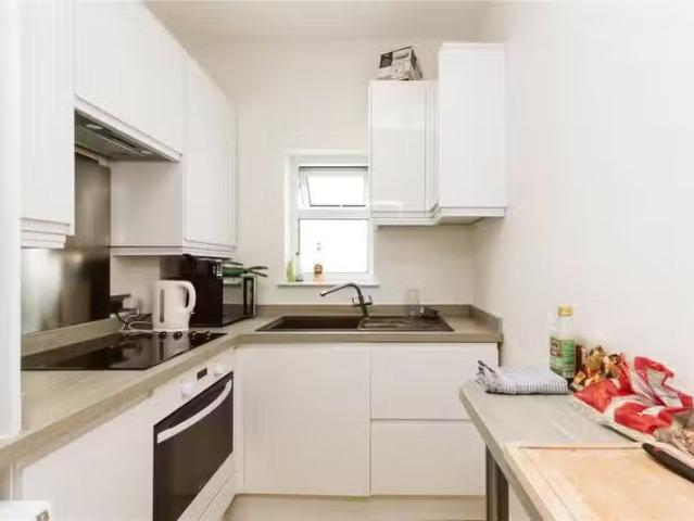 Just in! 1 BA Studio flat for rent in Belmont Road, St. Andrew.