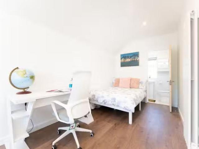 Charming 1 BA Studio flat for rent in Kendal Way, Cambridge, C.