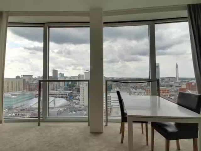 Just in! 1 bedroom apartment for rent in The Rotunda, New Stre.