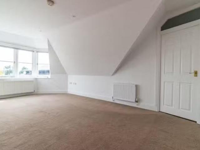 Charming 1 bedroom apartment for rent in Beaconsfield Road, St.