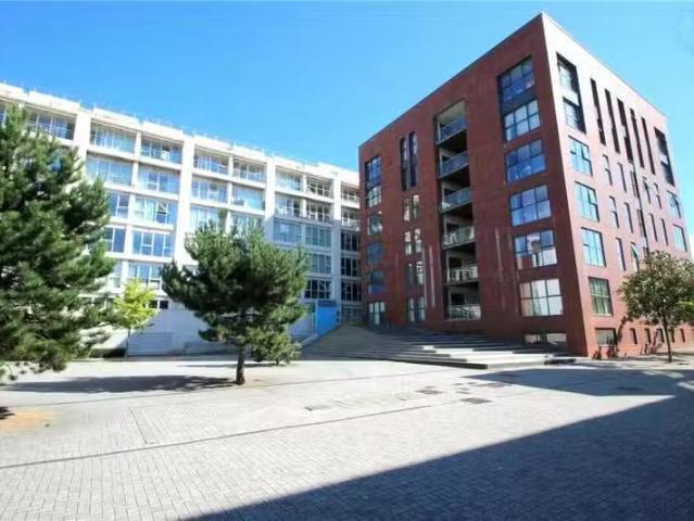 Unique 1 bedroom apartment for rent in Bedminster, Airpoint, B.