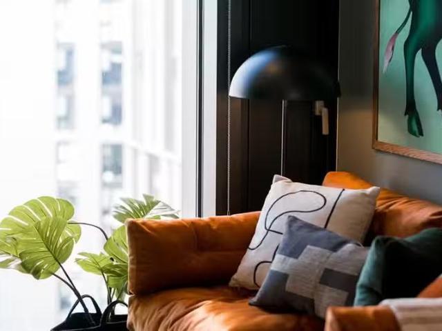 Cozy 1 bedroom apartment for rent in Broad Street, Birmingham.