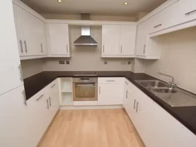 New 1 bedroom apartment for rent in Parkhouse Court, Hatfield.