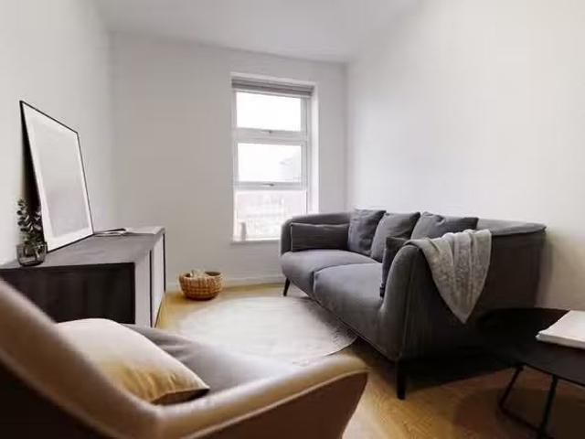 Cozy 1 bedroom apartment for rent in SPOT, 124 Deansgate, Bolt.