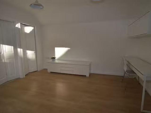 Nice 1 bedroom bungalow for rent in Hatfield Road, St Albans.